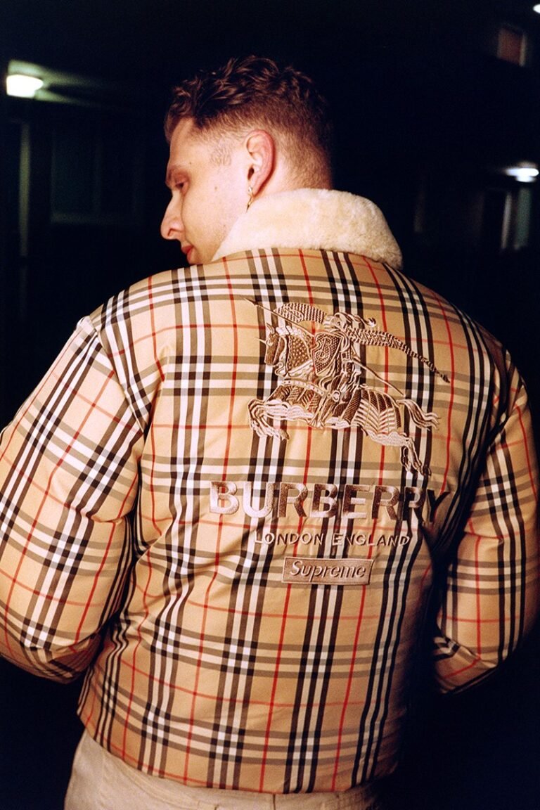 Burberry e Supreme se juntam para nova Collab – O Cara Fashion