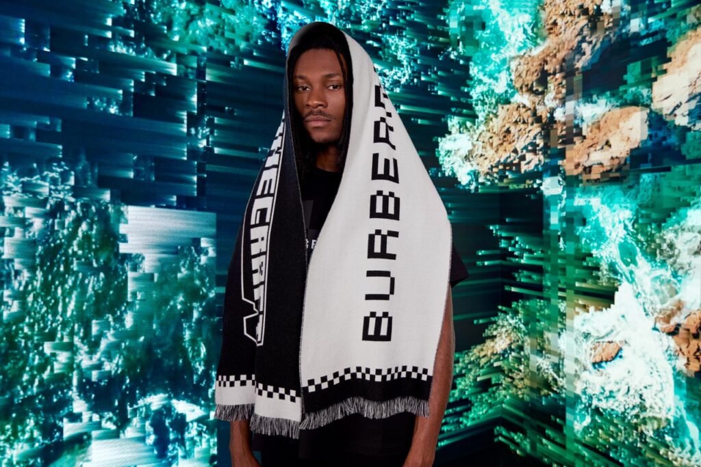 Burberry traz nova collab com a Minecraft na vibe pixelada – O Cara Fashion