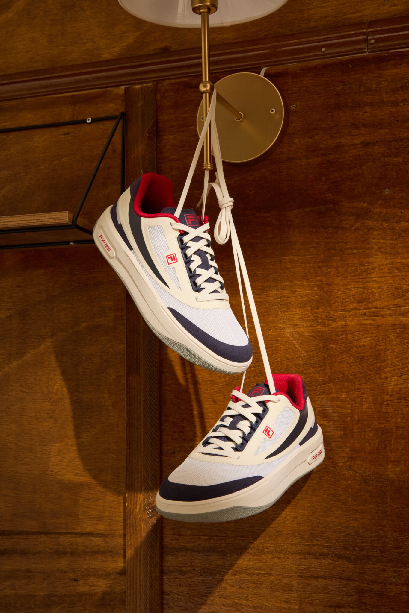 FILA celebra 40 anos de história com lançamento do FX-25, uma releitura ...